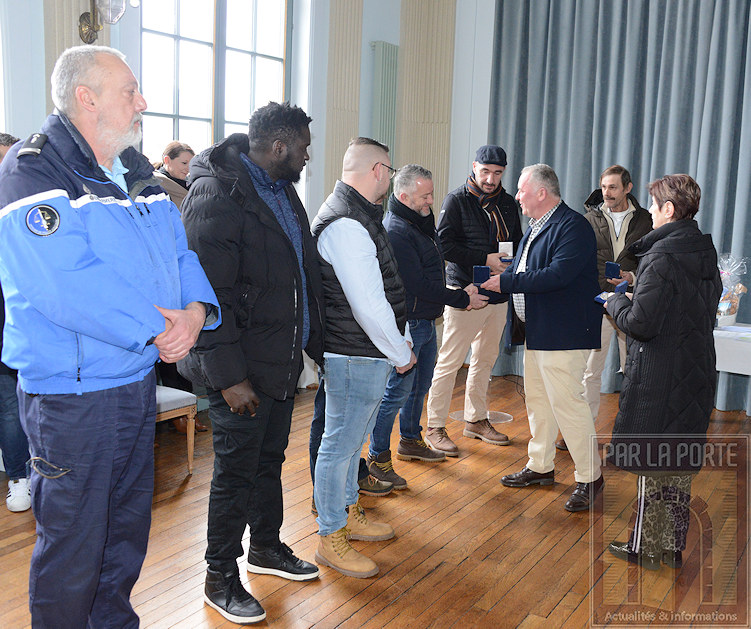 Cérémonie de mises à l'honneur